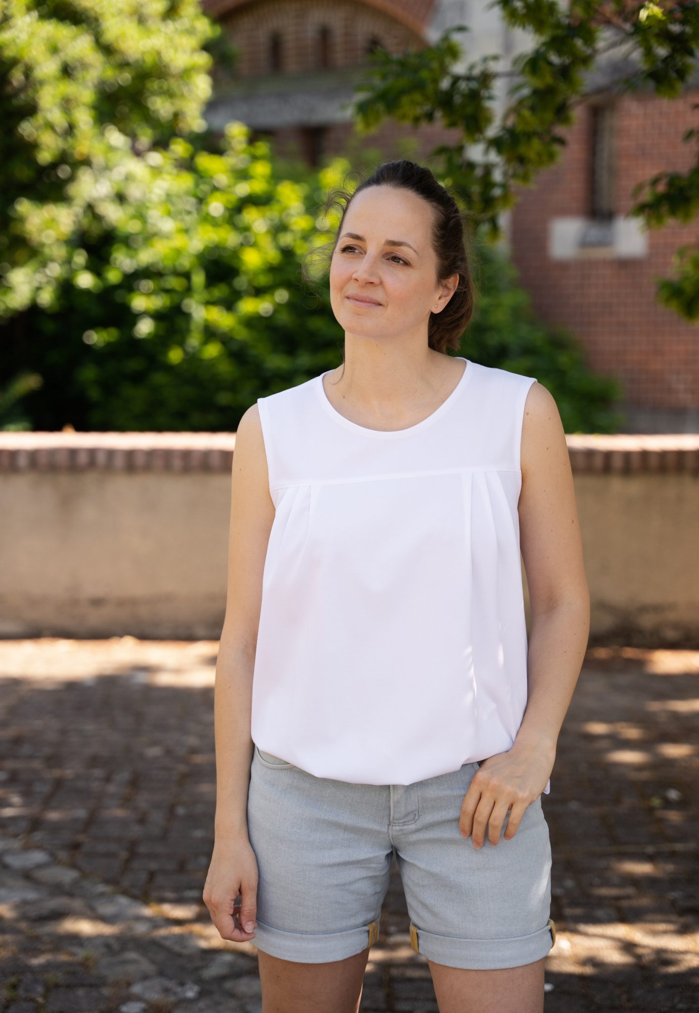 Top Nell - Plis et asymétrie - Anna Rose Patterns